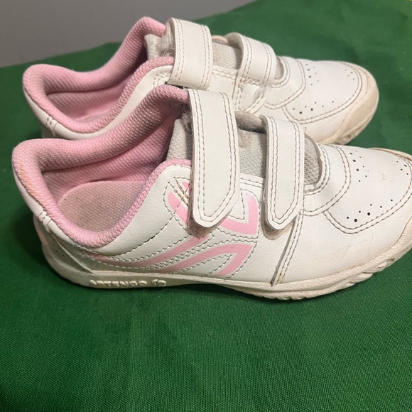 Decathlon | Shoes | Girls Pink And White Artengo Sneakers By Decathlon ...
